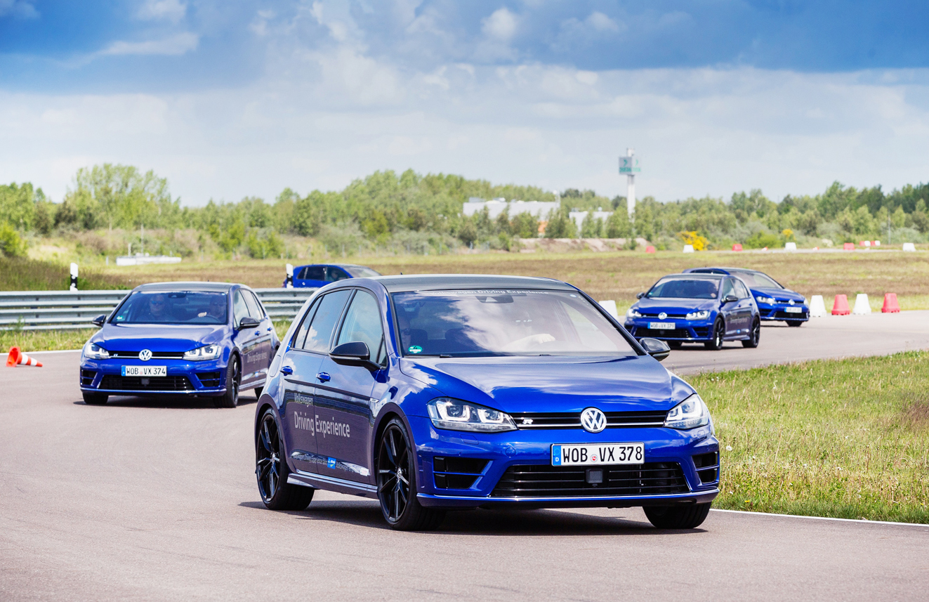 Reportage VW Driving Experience – Dennis Möbus Fotografie ...
